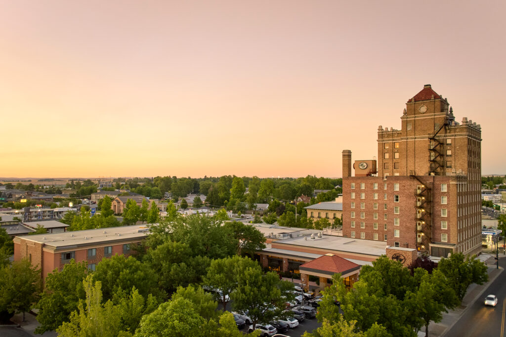 Dining Specials & Hotel Packages In Walla Walla | Marcus Whitman Hotel